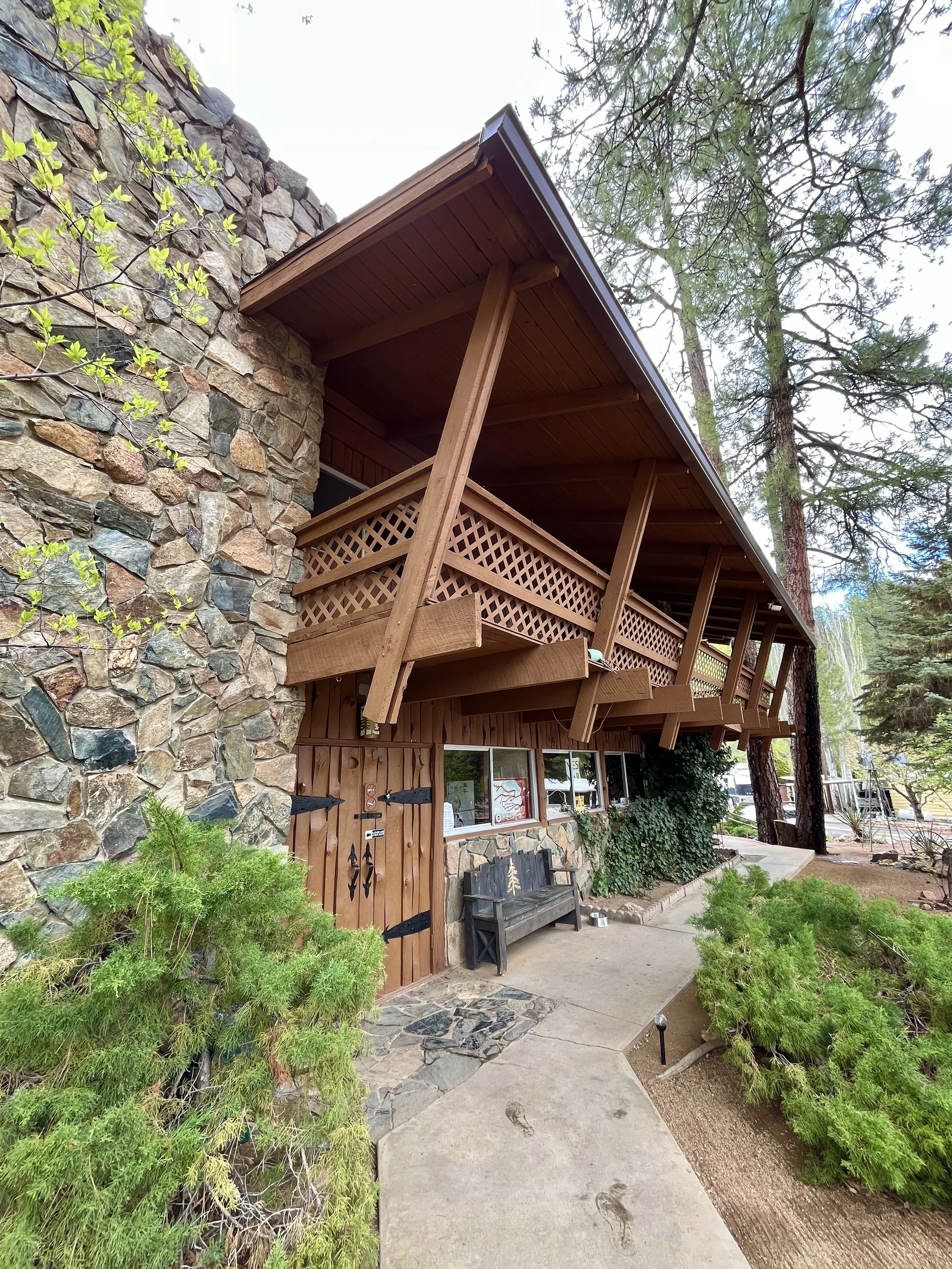 Prescott Pines Mobile Home Resort | Discover & Thrive – Join Today