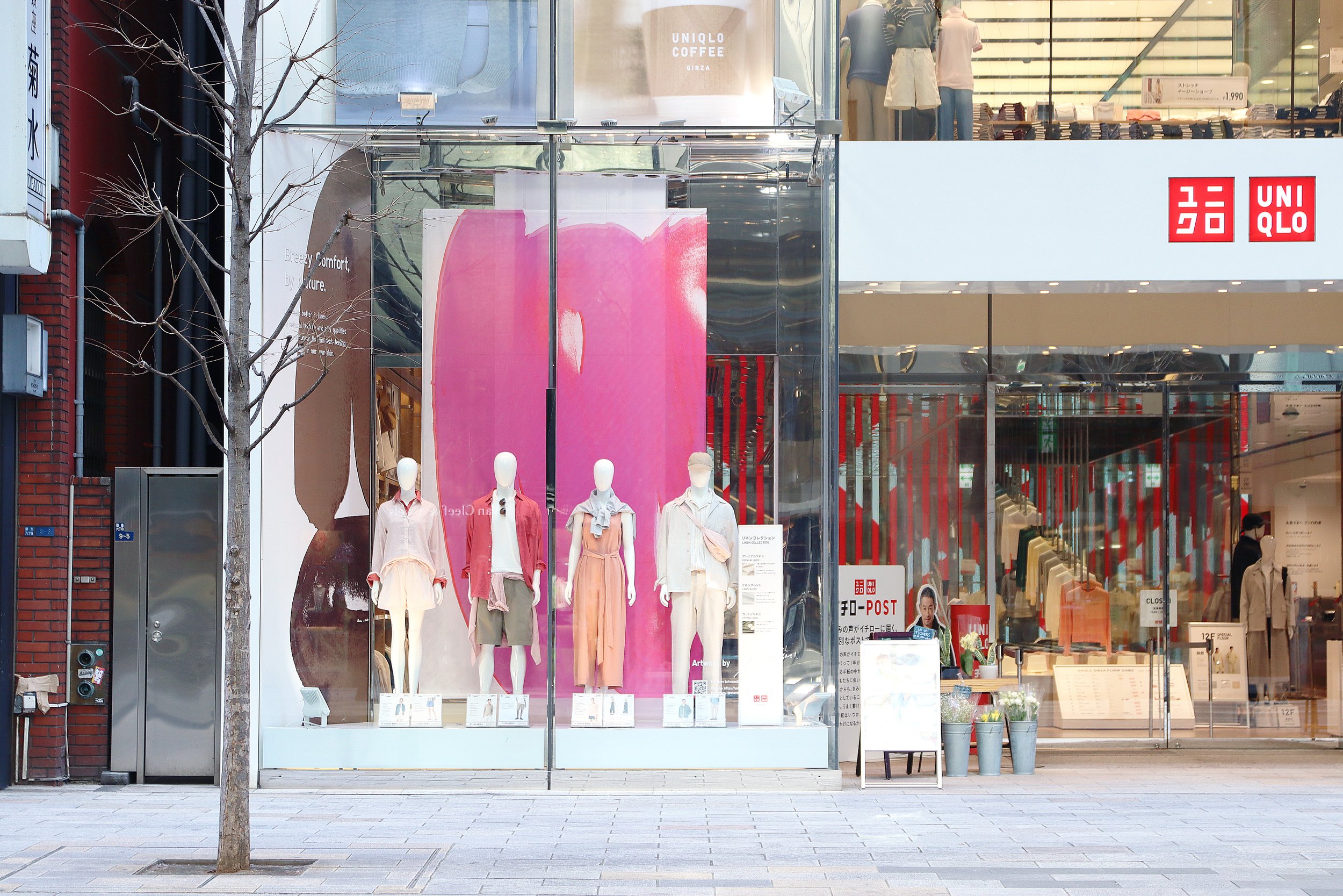 UNIQLO Global Window Display — 2025 Premium Linen Collection｜店舗ディスプレイ ...