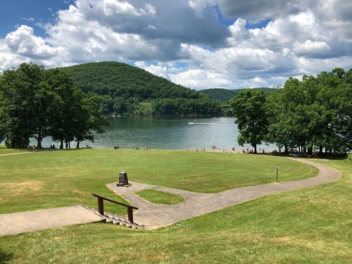 Kinzua Rocks the Wake