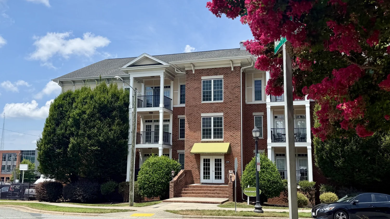 Fountain View | Explore Downtown Luxury - Find Your New Home