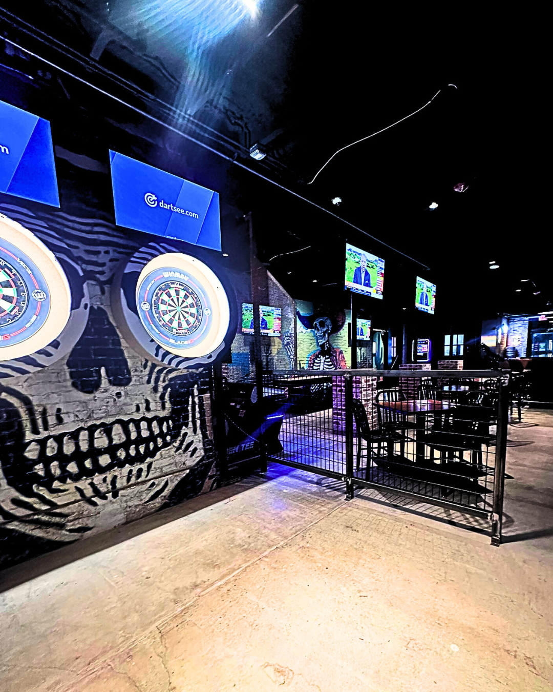 Nowhere Bar | Discover Your Neighborhood Spot