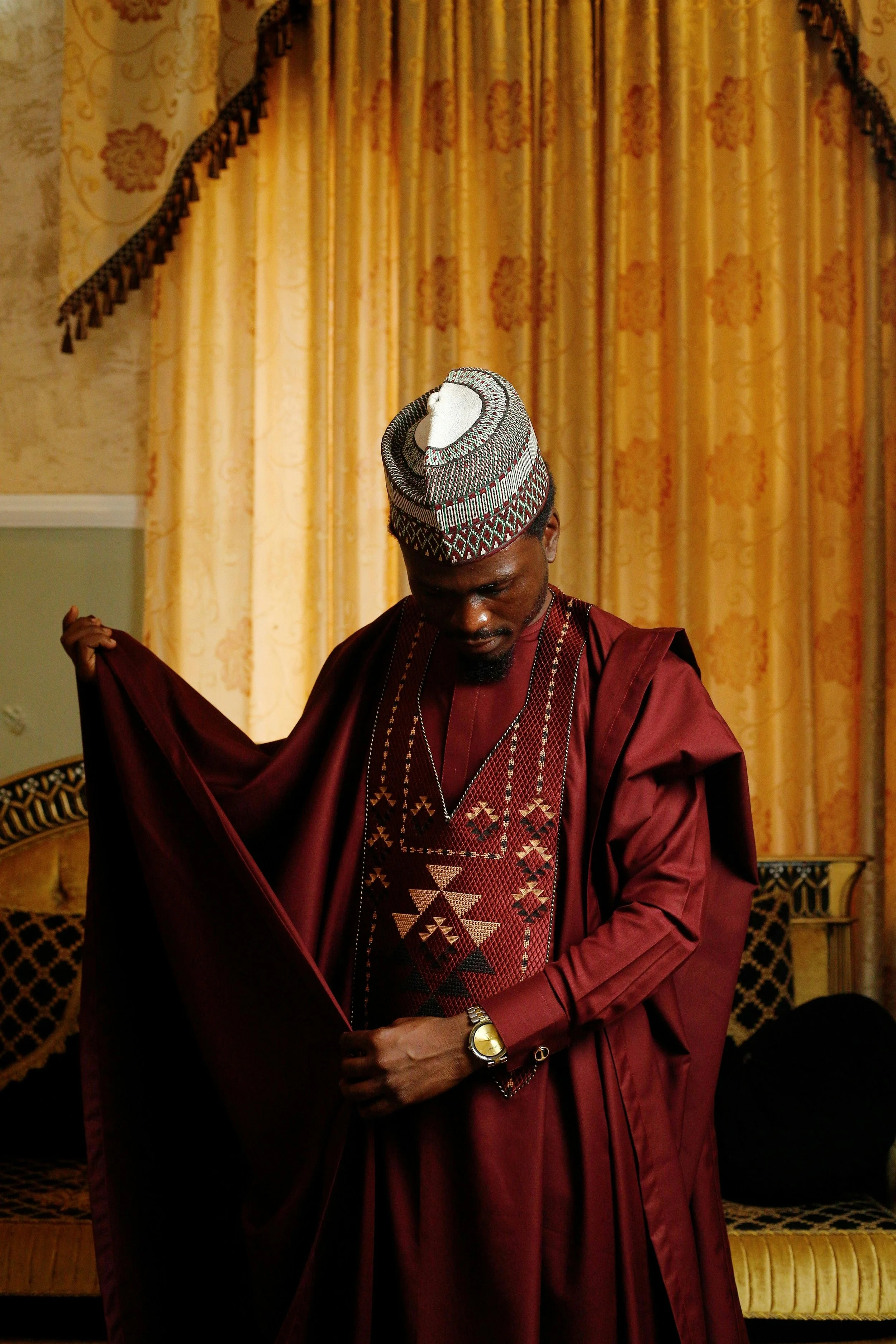 More than a century of Elegance: How Agbada continues to shape Nigerian ...