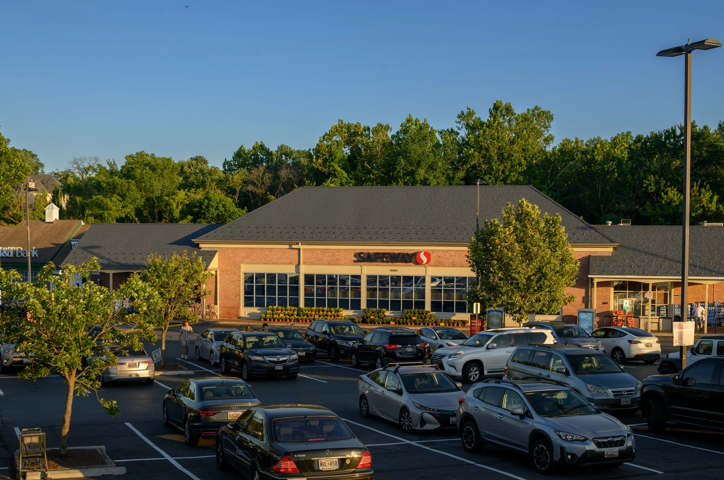 Potomac Place Shopping Center
