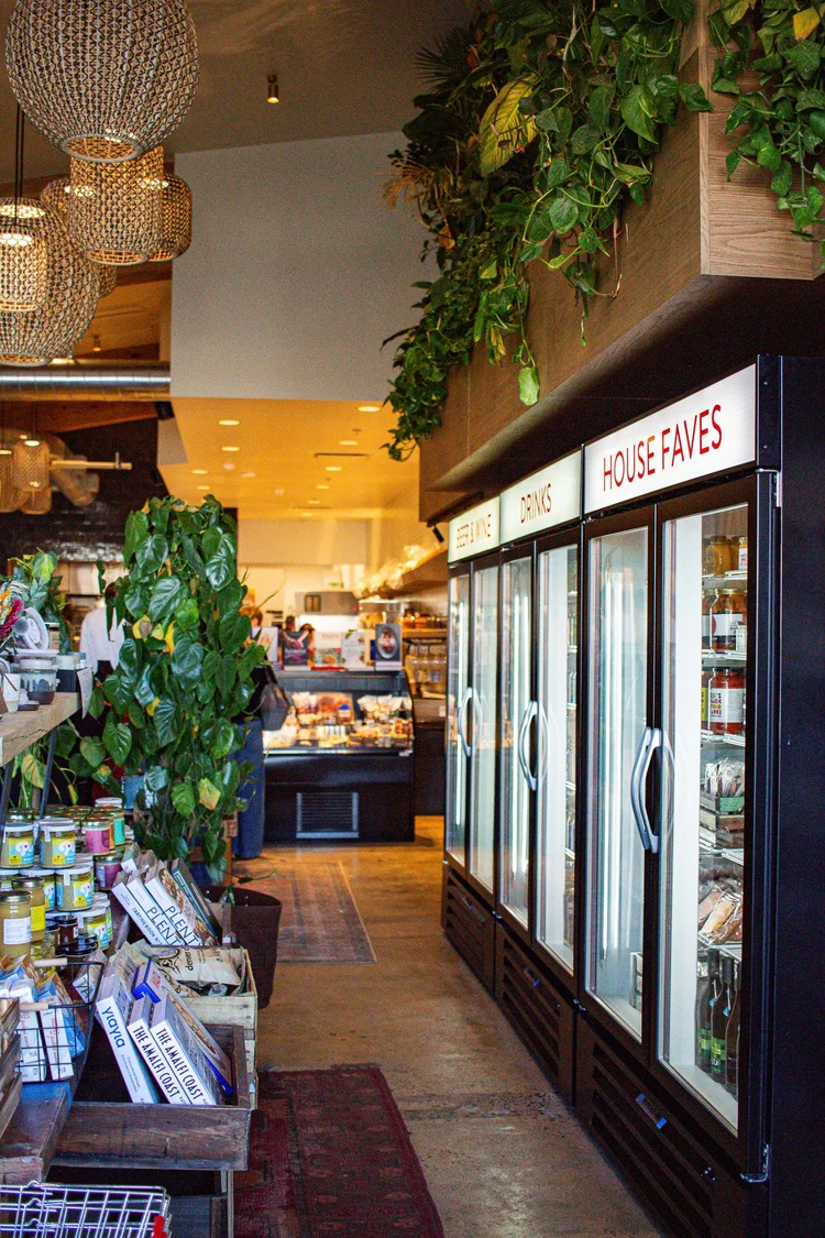 Leven Supply | Lunch, Dinner & Happy Hour – Pizza, Sandwiches & Drinks ...