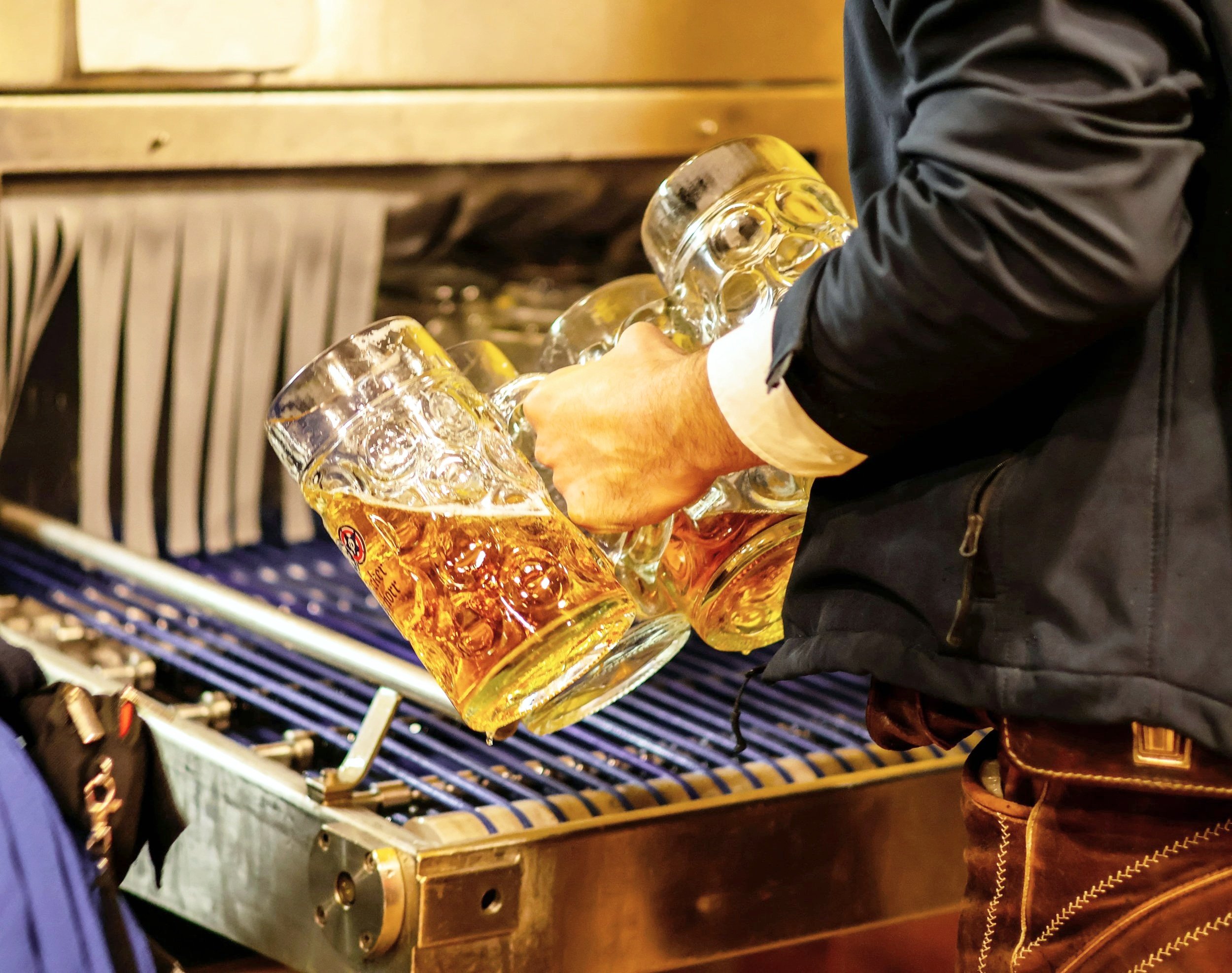 Beginner’s Guide to Oktoberfest in Munich — Notes From Europe | Europe ...