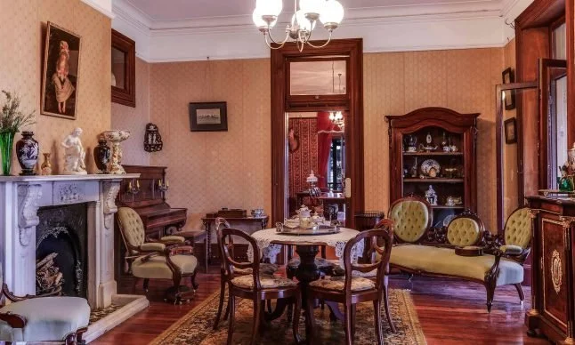 Newstead House