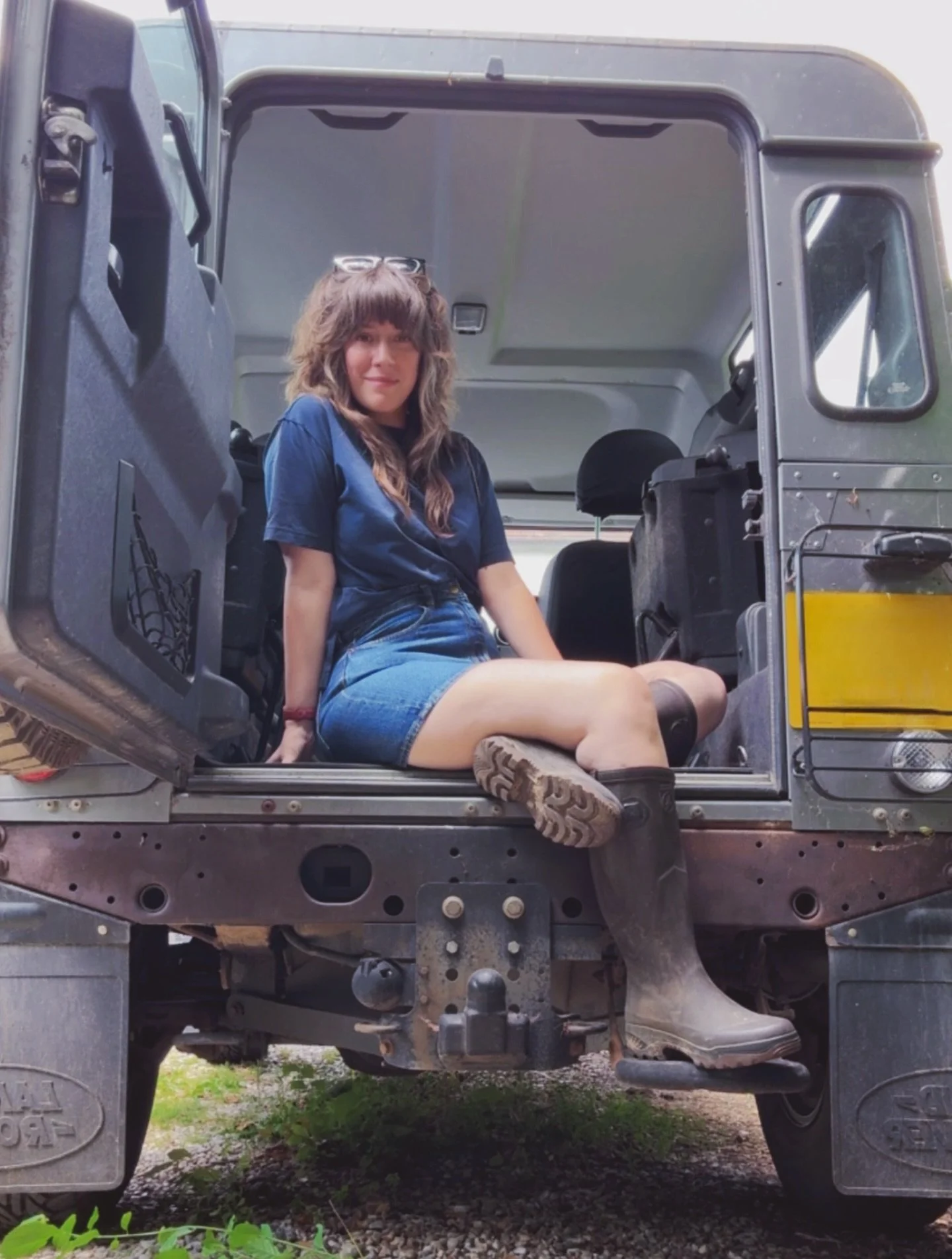 About 5 — DR FERN RIDDELL