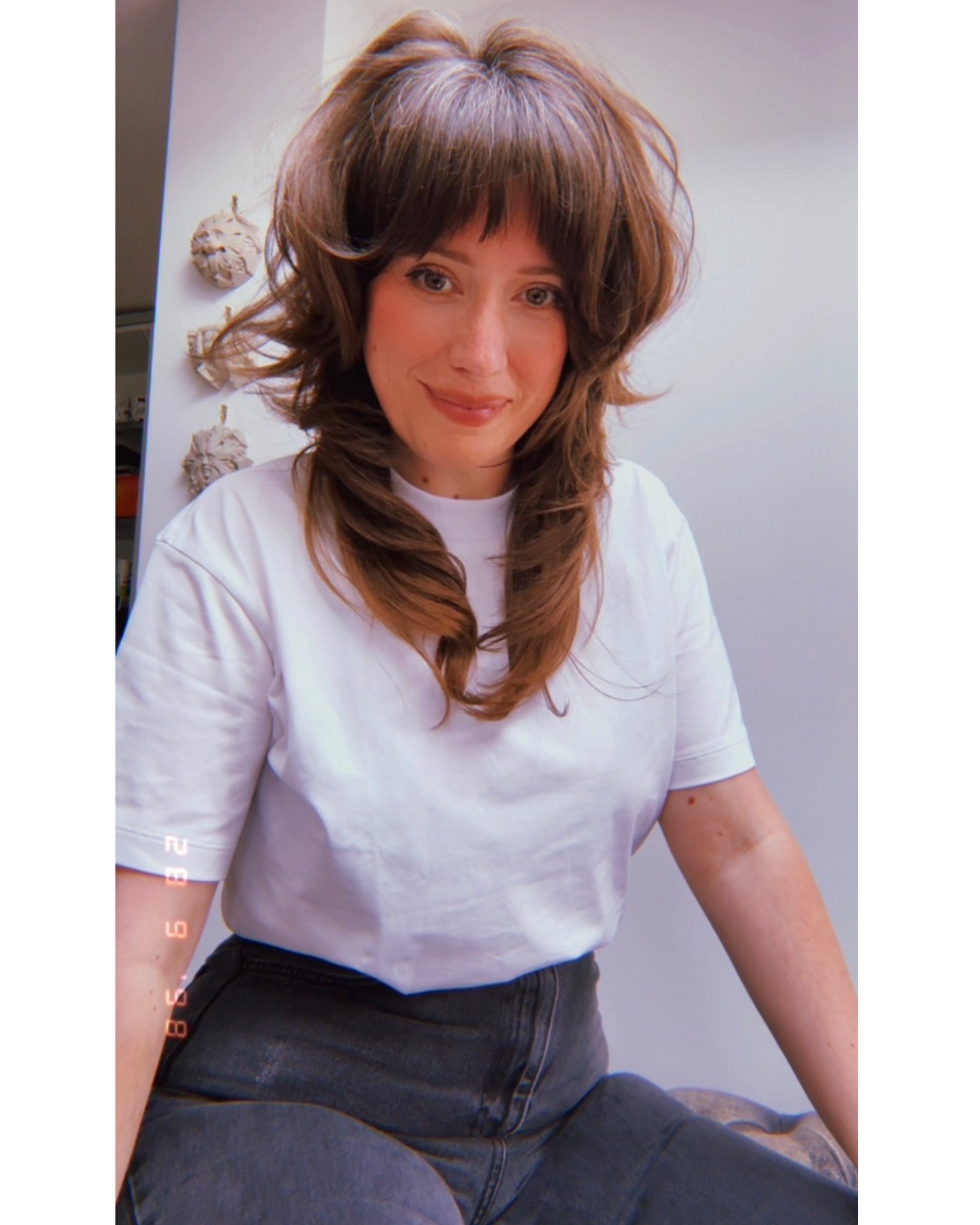 About 5 — DR FERN RIDDELL