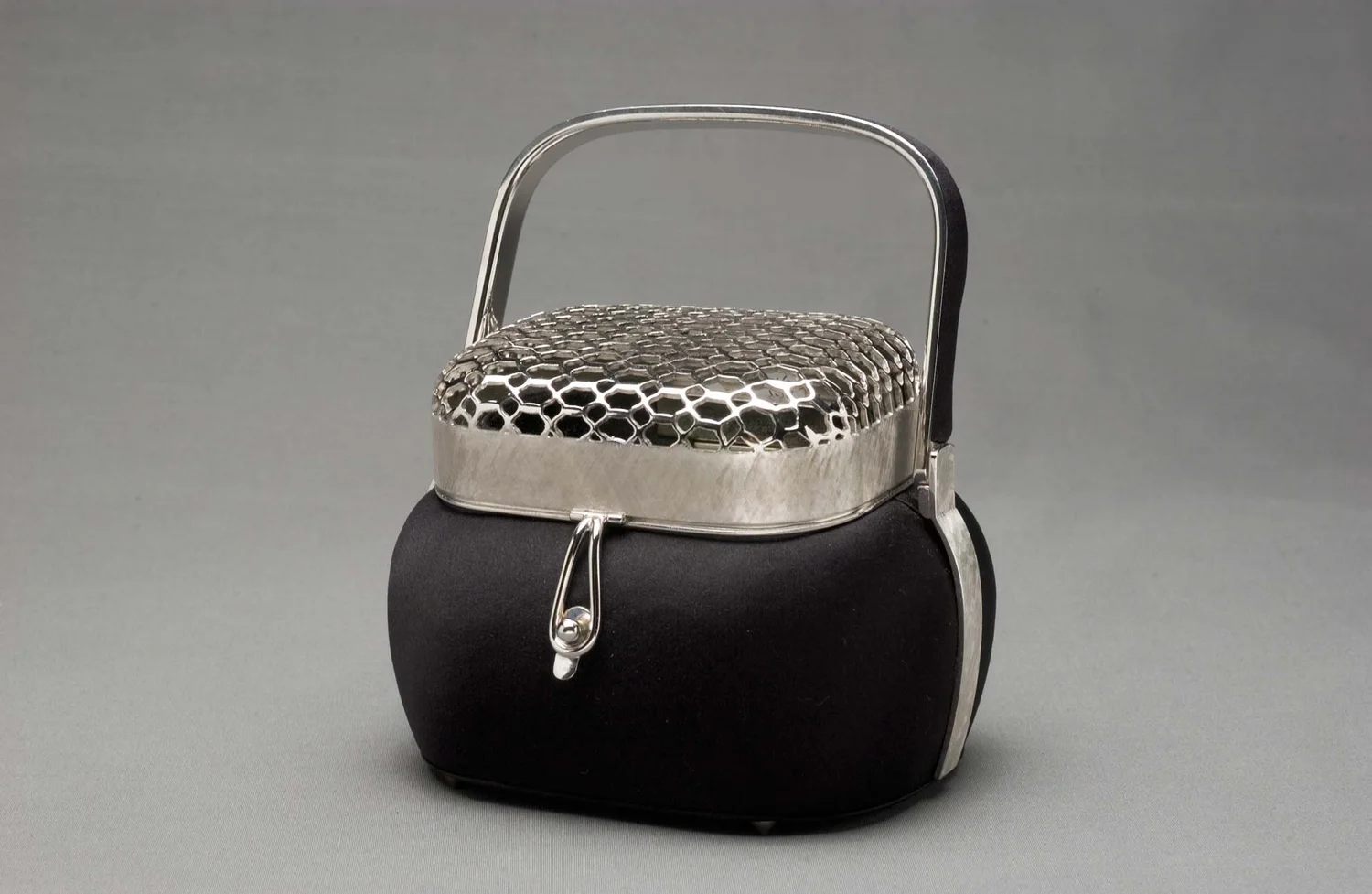 Judith Leiber Collection | Iconic Fashion Handbags — The Leiber Collection