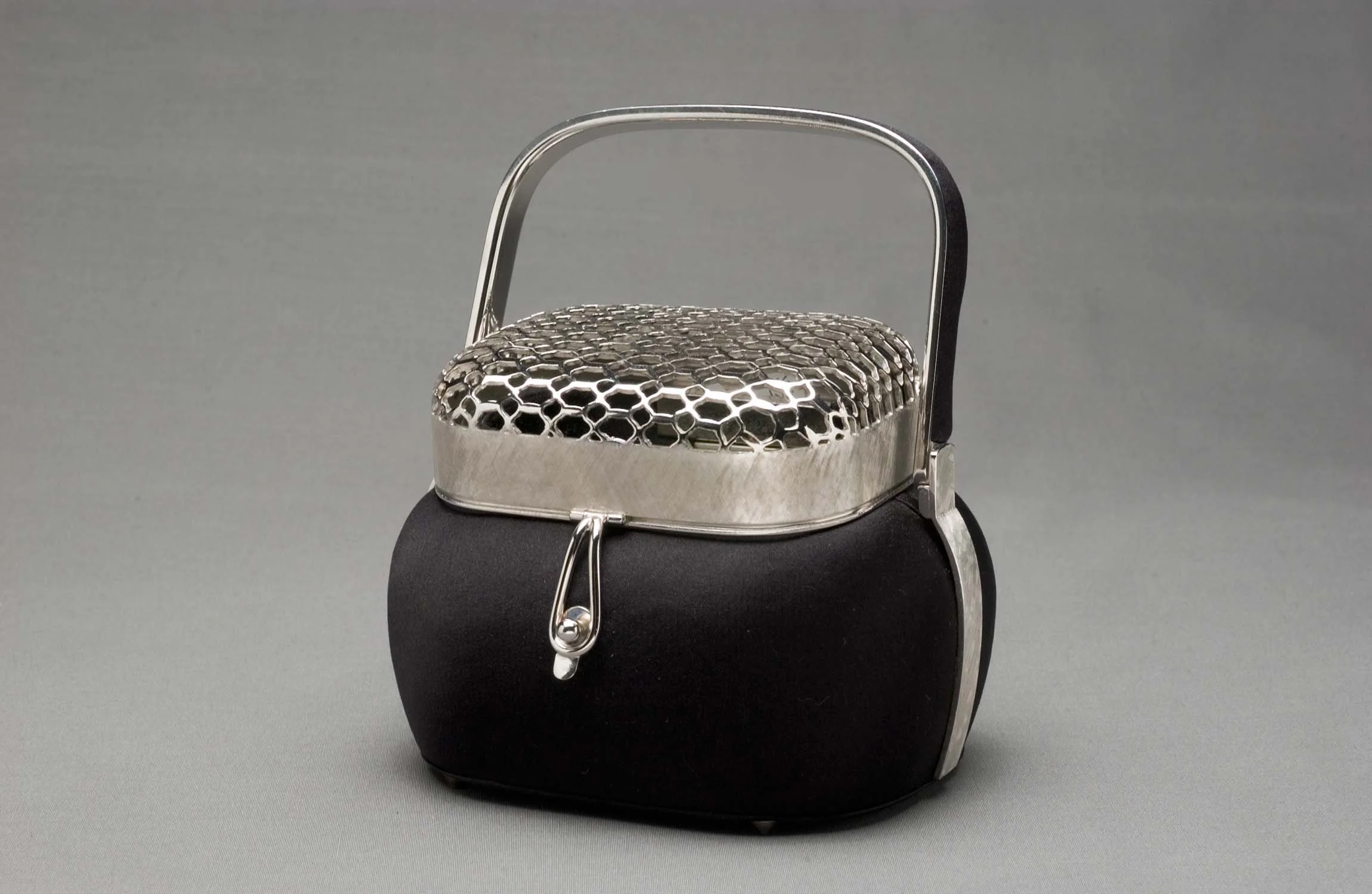Judith Leiber Collection | Iconic Fashion Handbags — The Leiber Collection
