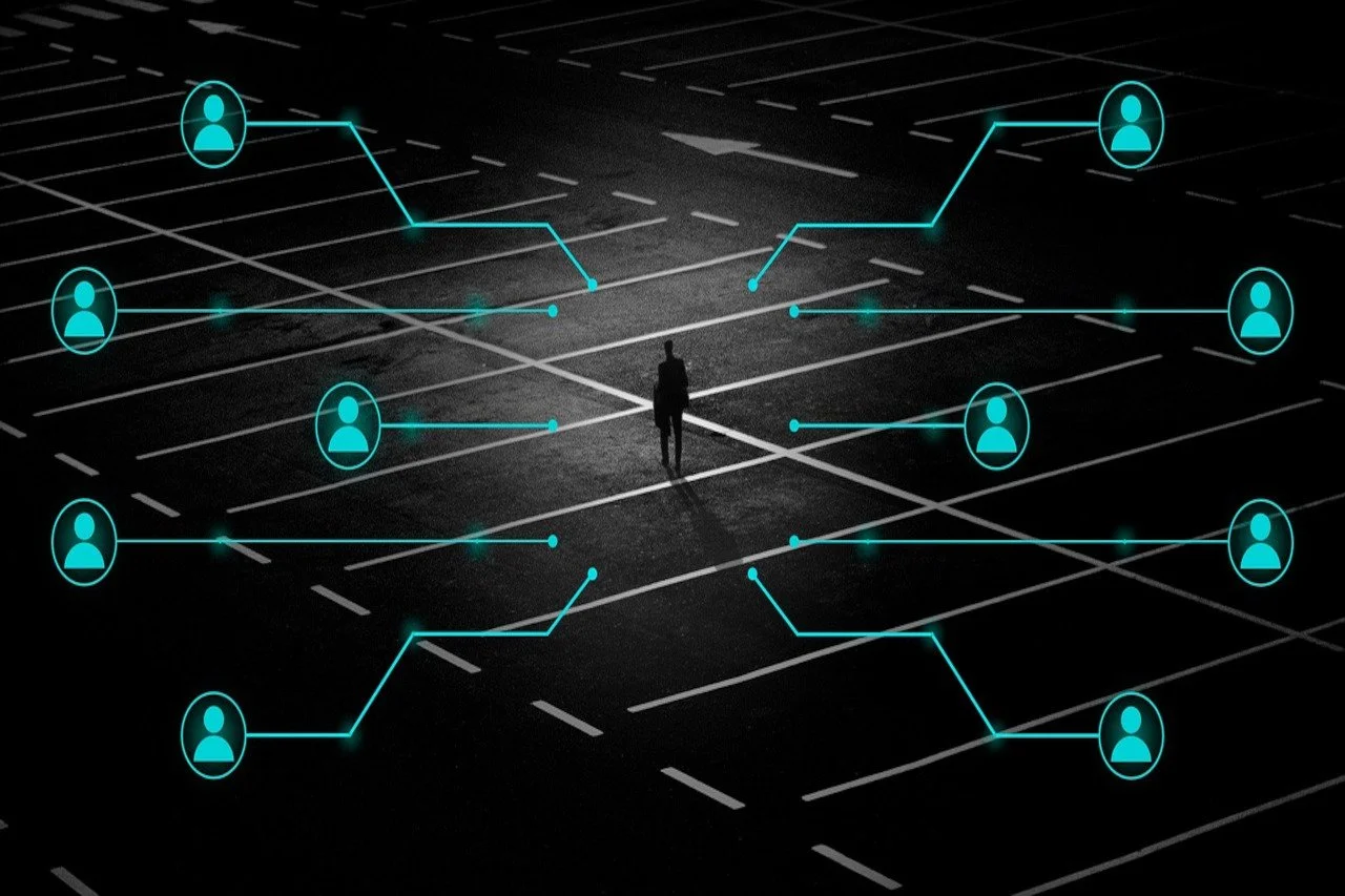 How to Communicate Without Leaving a Digital Footprint — GRAY PERSON
