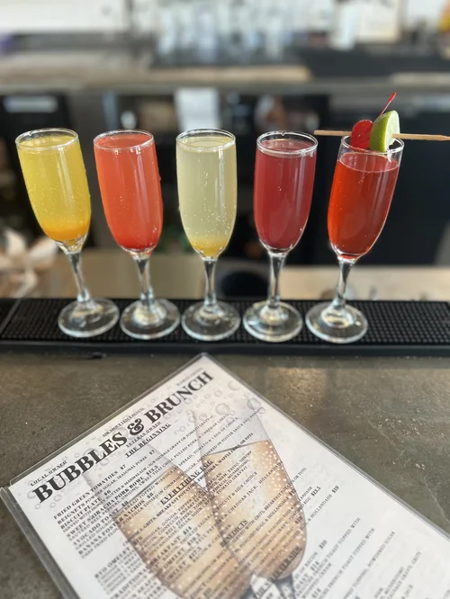 Bubbles & Brunch