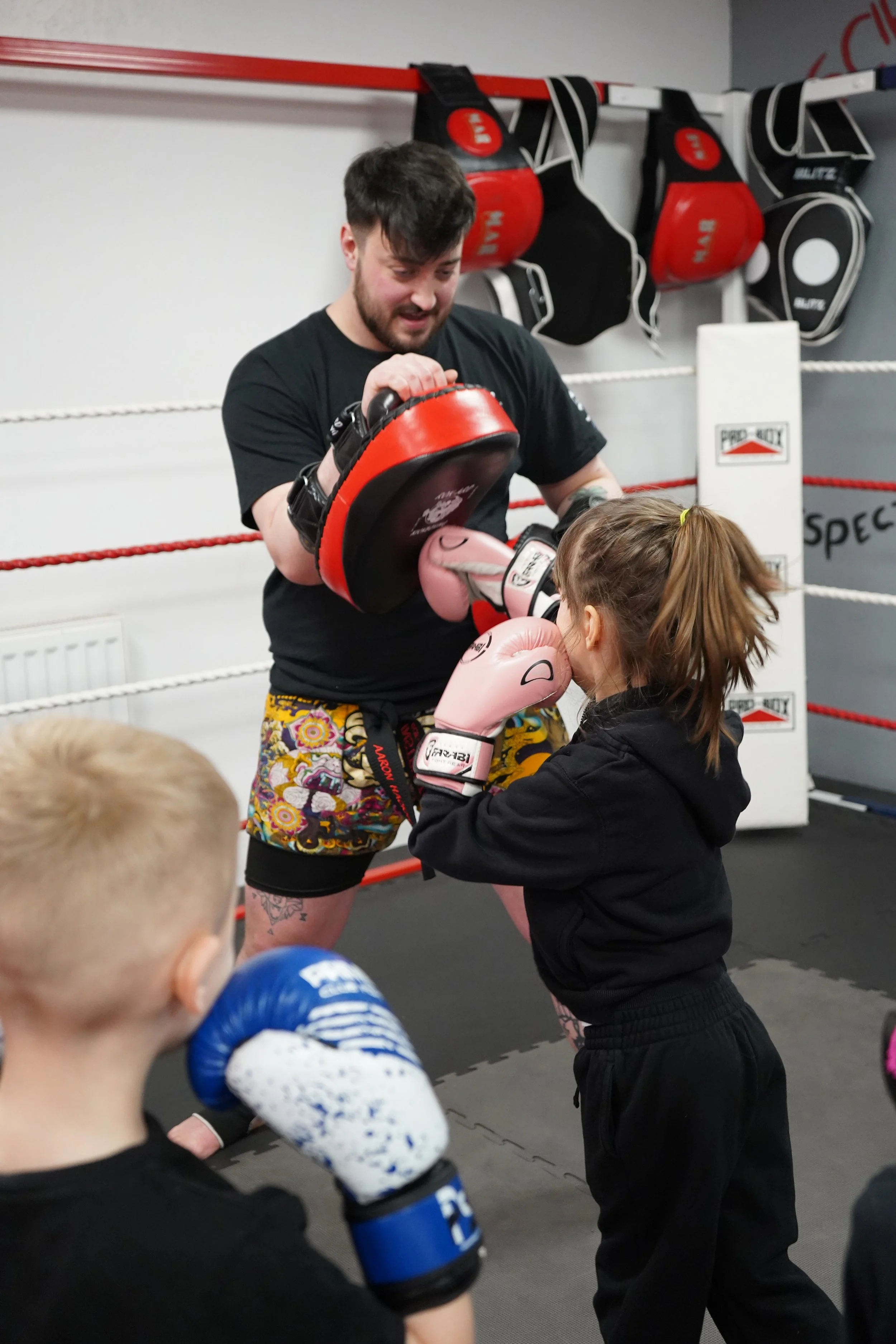 Rok-Ard Kickboxing | Join Our Kickboxing Family
