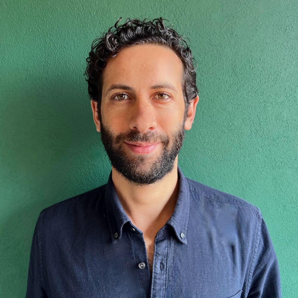 Dr Gil Korman