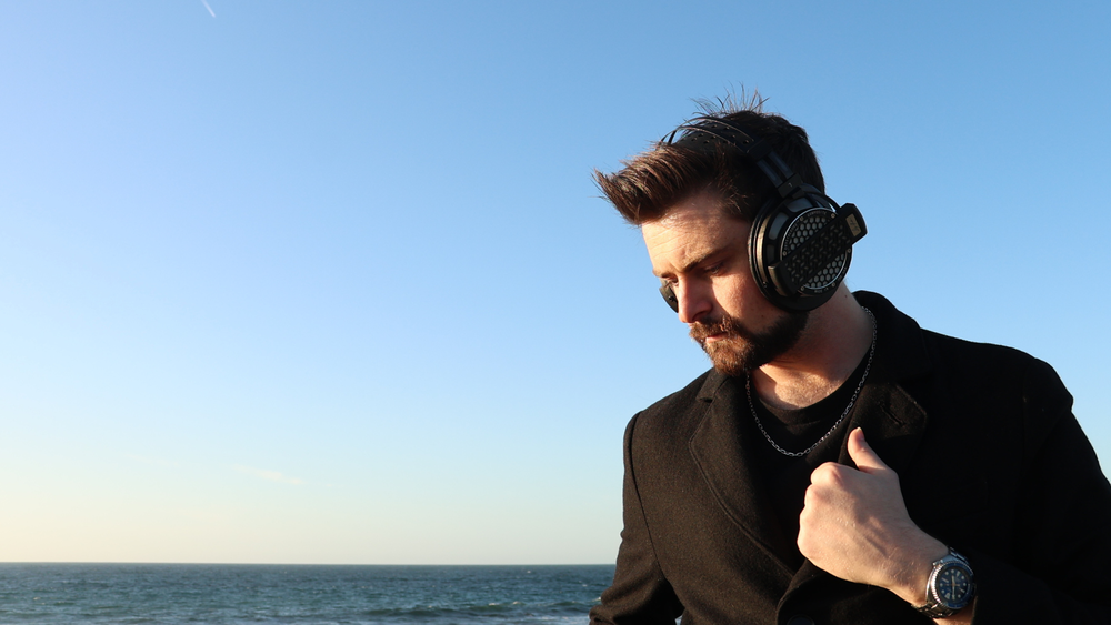 Headphones Genesis One — Lily Audio