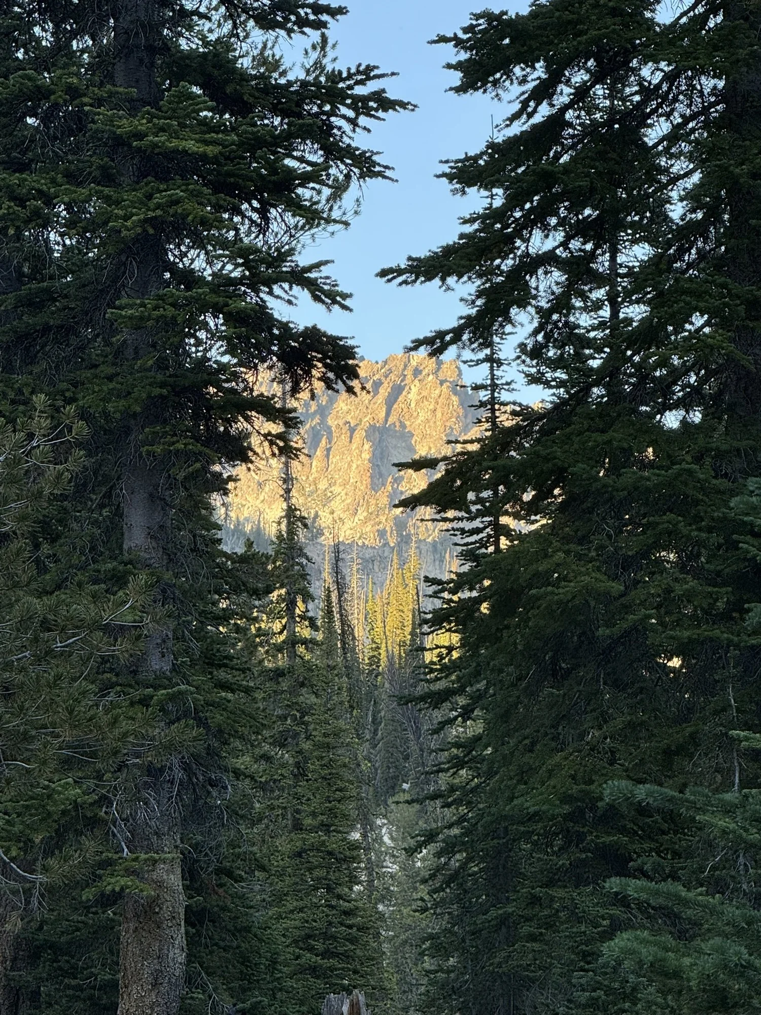 Hiking the Grand Sawtooth Loop - A Complete Guide — Trail Mixz