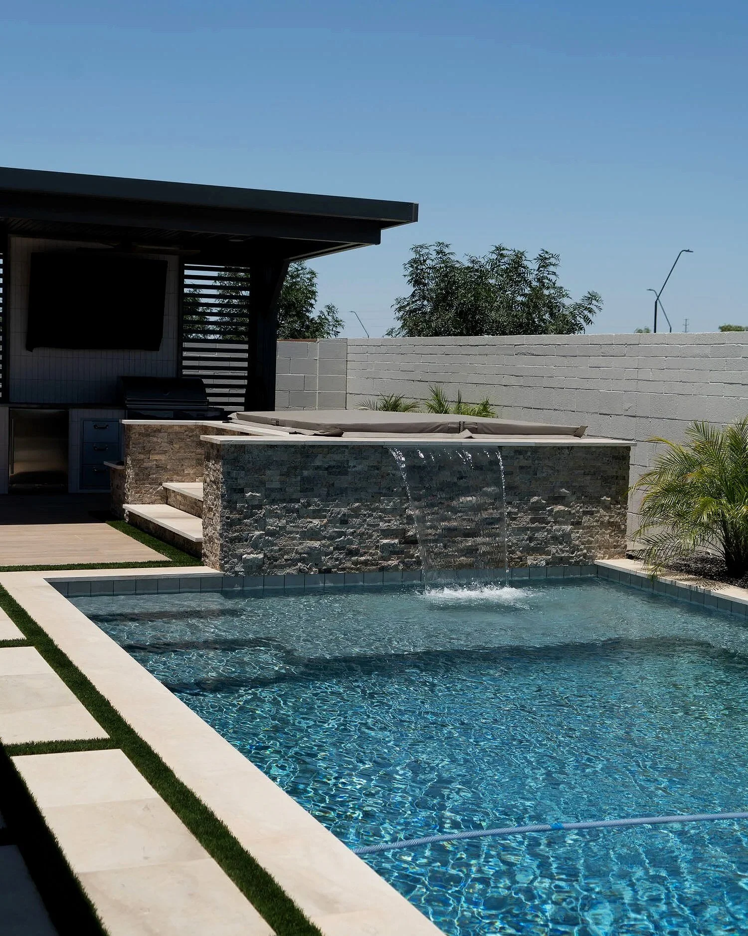 Water Feature Contractor in Tempe, AZ | Rising Tide Luxury Outdoors