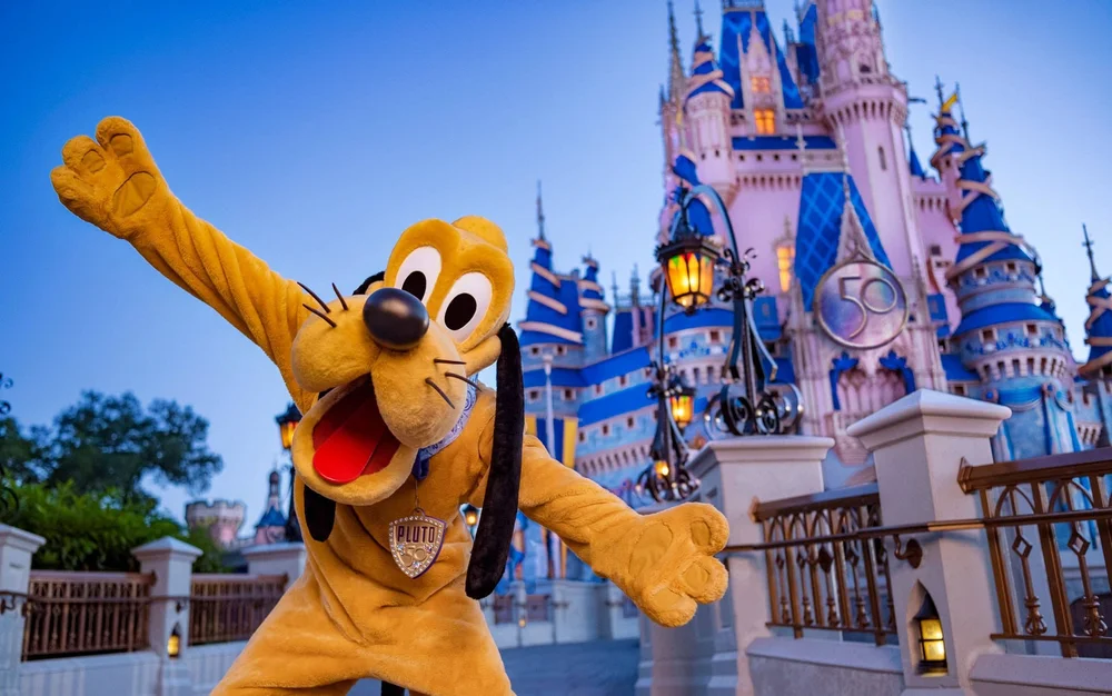 How Old Is Mickey & Minnie Mouse, Donald Duck, Goofy & Pluto? — Grand ...