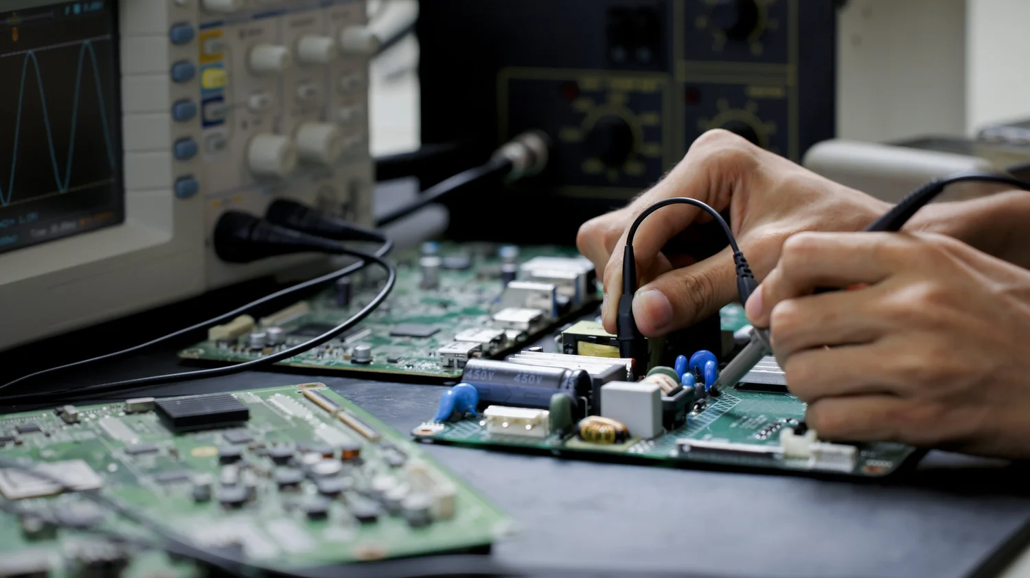 Electronic Test Technician Job Description | Discover Your Career ...