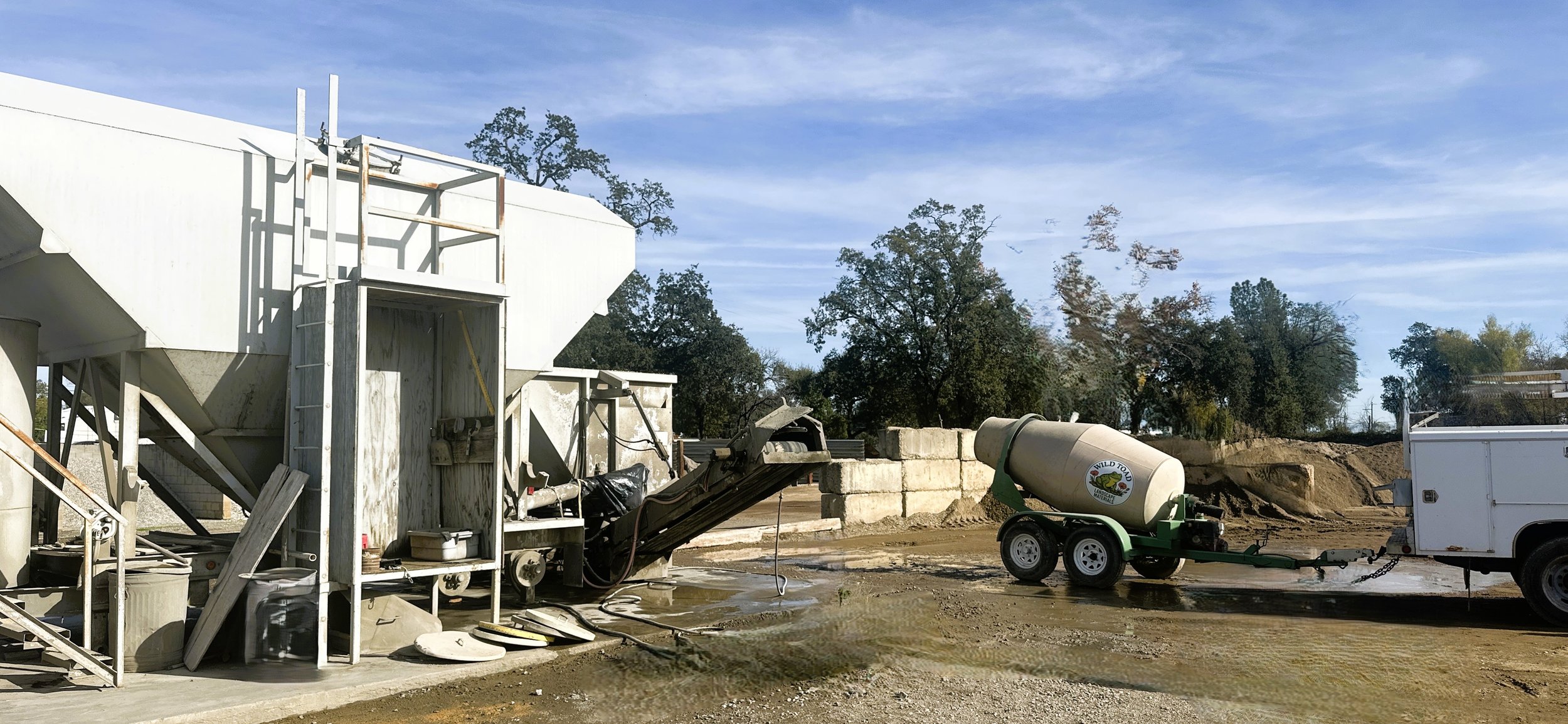 Concrete Cart Rental | Wild Toad Landscape Materials | Anderson, CA ...