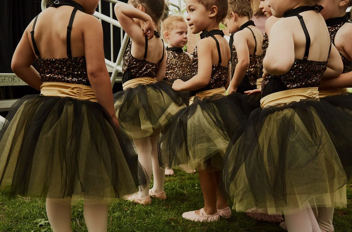 Dance with Miss Alice | Inspire a love of all things dance.