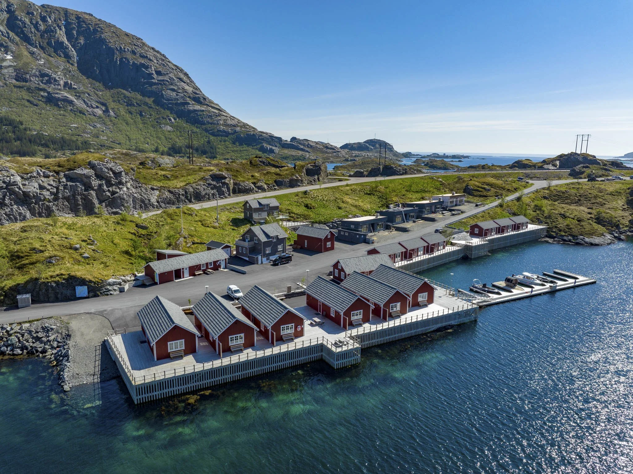 Arctic Resort Lofoten | Traditional Rorbu, Arctic Apartments & Suite