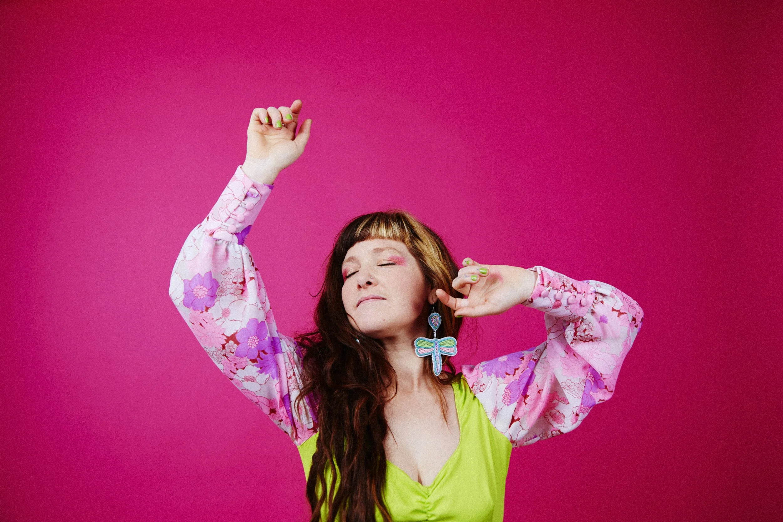 Mimi O'Bonsawin | Folk with a Groove and abit of Whimsy – Buy Tickets ...