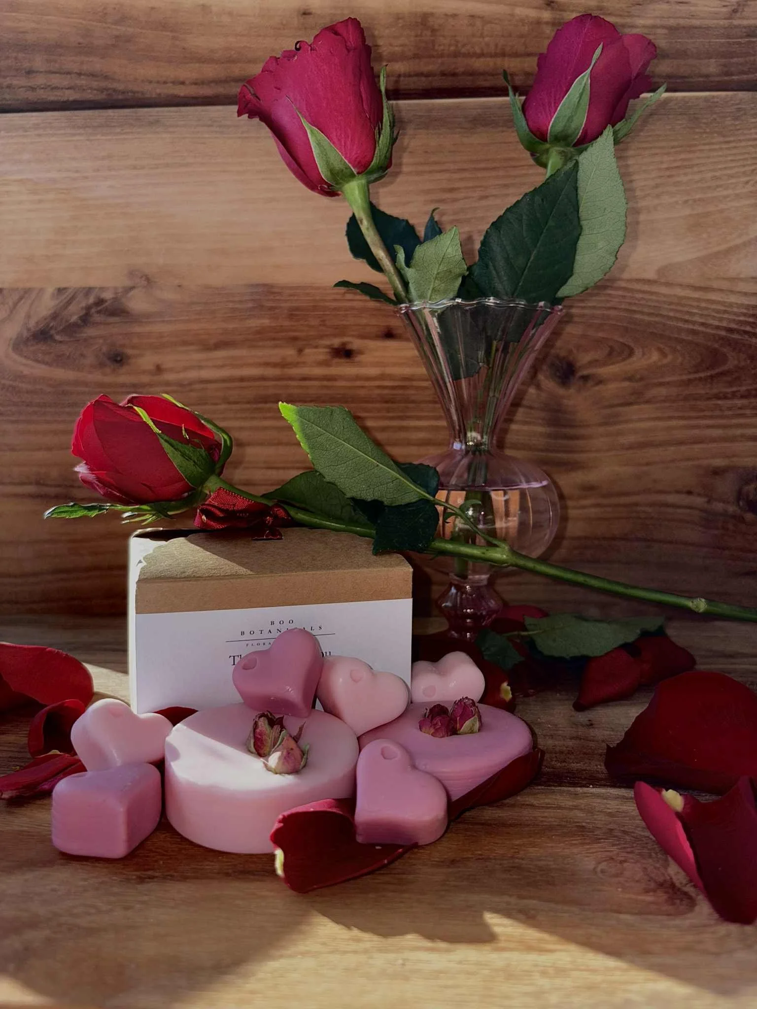 Pink Soy Wax Melt Puck | Rose Buds & Vanilla Musk — Boo Botanicals