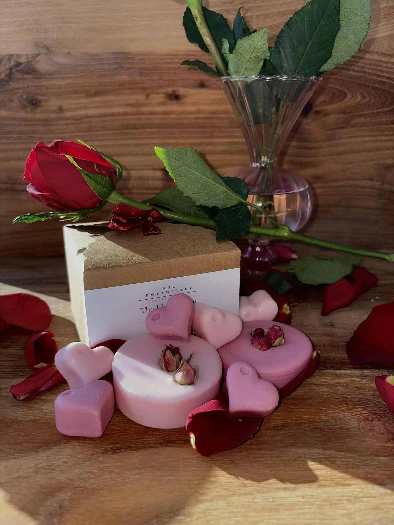 Pink Soy Wax Melt Puck | Rose Buds & Vanilla Musk — Boo Botanicals