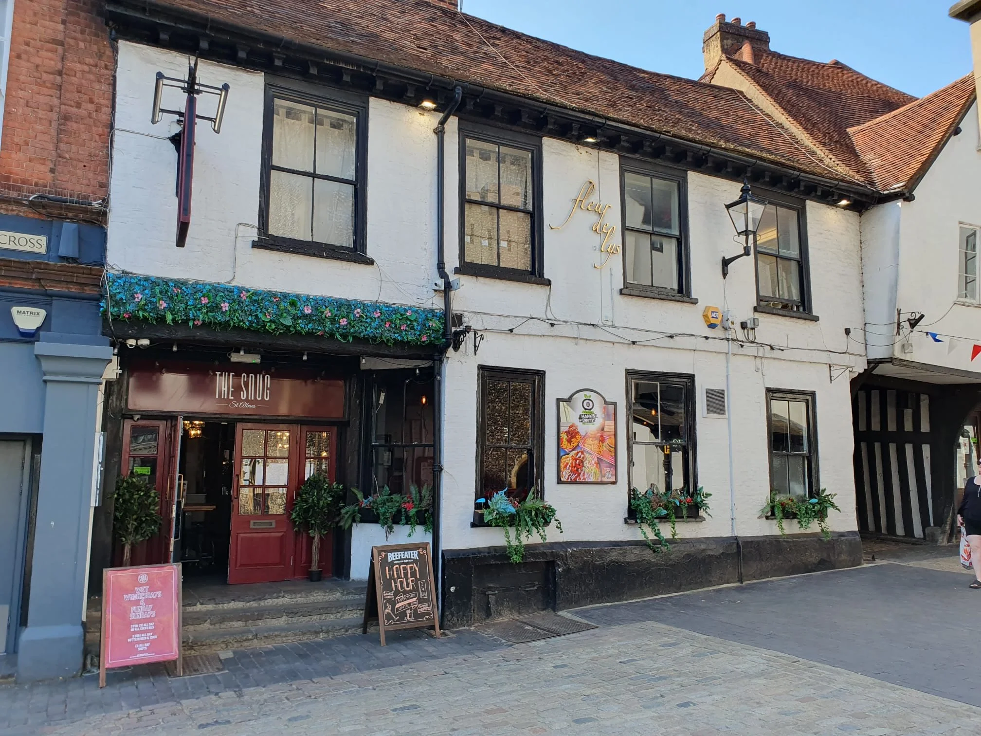 The Snug Bar St.Albans — THE SNUG