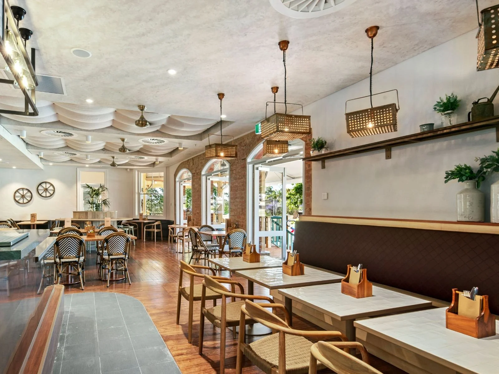 Loxton Hotel | Book Your Stay Today