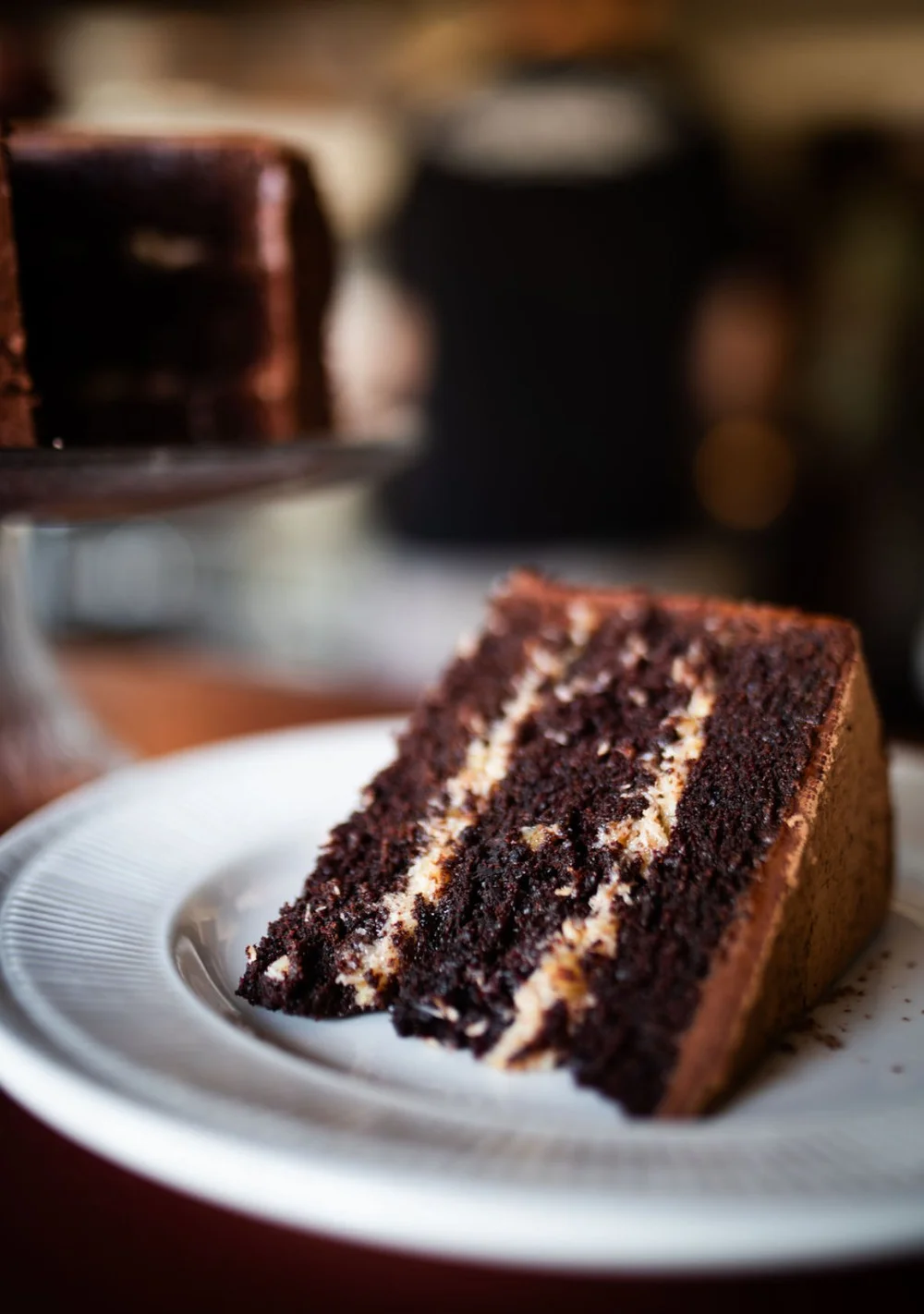 Dutch Gardens | Enjoy Authentic German Cuisine - Reserve Today