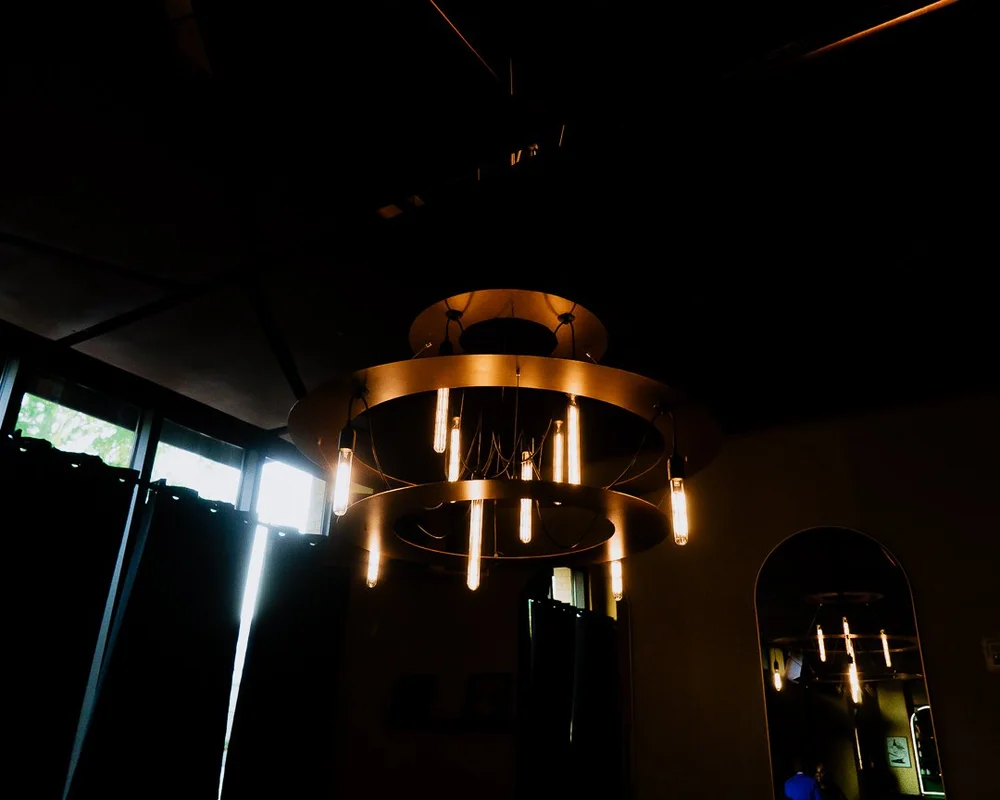 Consigliere Wine and Sound Bar | Discover Unique Wines – Reserve Your Spot