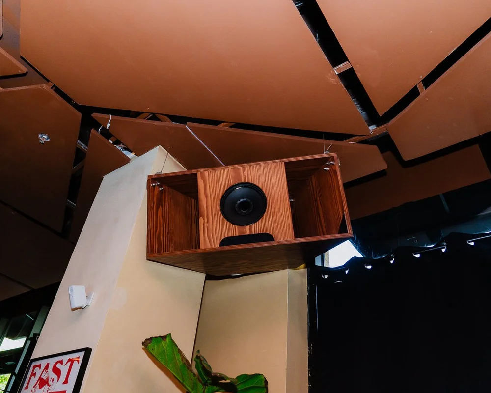 Consigliere Wine and Sound Bar | Discover Unique Wines – Reserve Your Spot