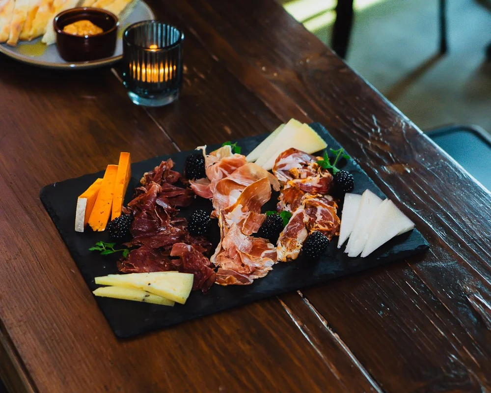 Consigliere Wine and Sound Bar | Discover Unique Wines – Reserve Your Spot