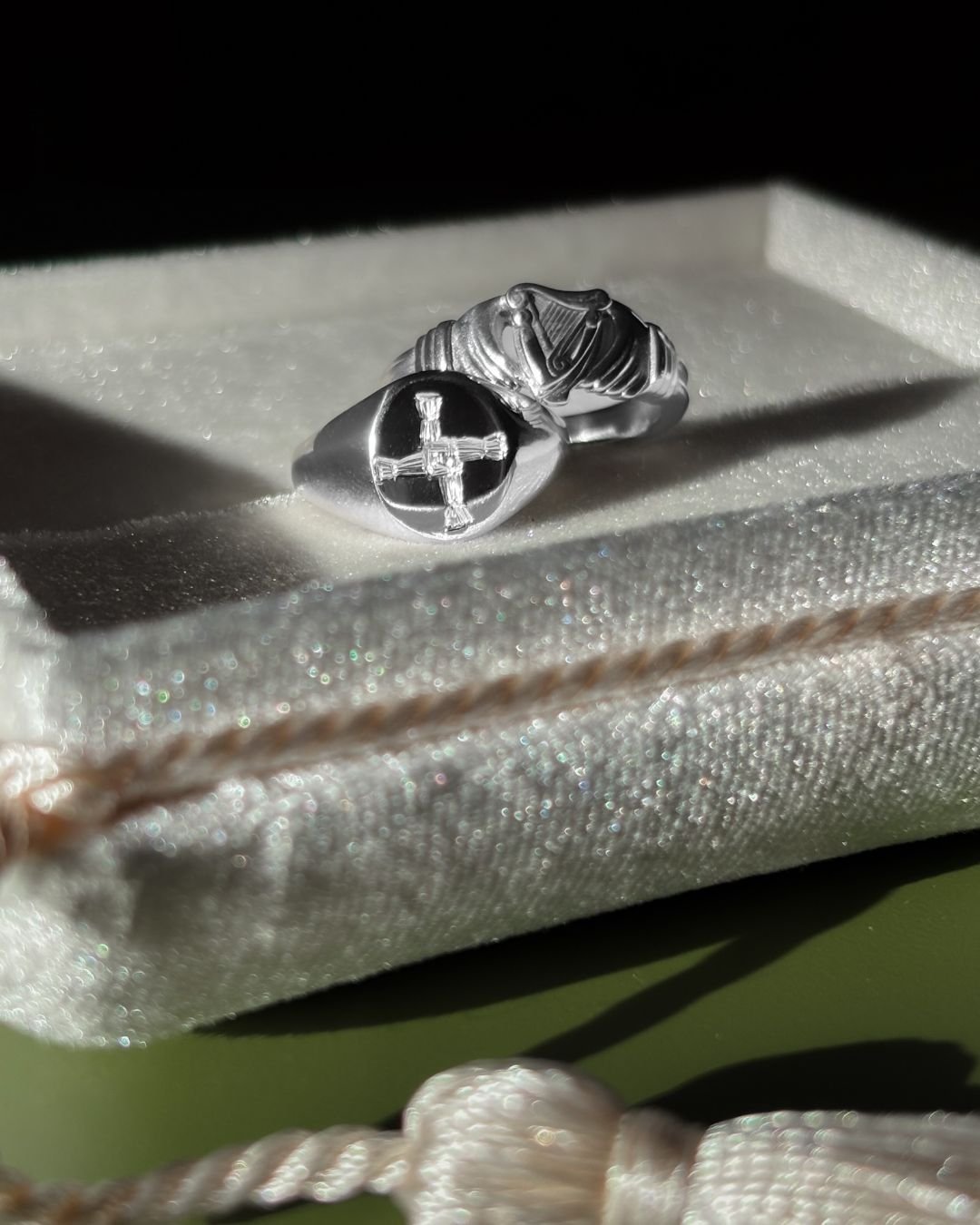 Fenian Harp Claddagh Ring — Wild Fox Goldsmiths