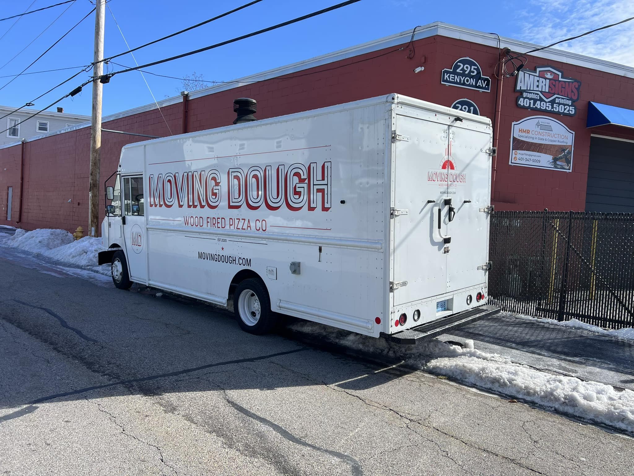 Moving Dough Pizza Co. — Food Fleet