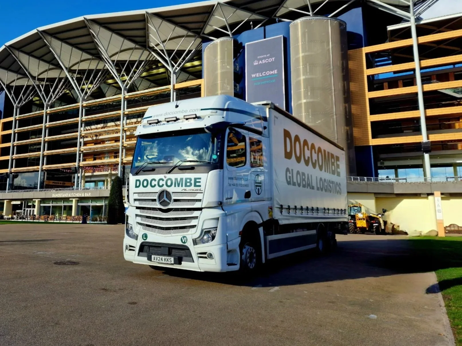 Doccombe Global Logistics | Optimize Your Supply Chain Today