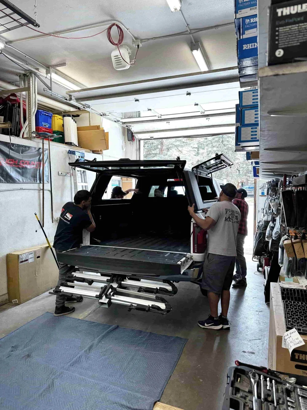 Auto Glass Repair & Vehicle Racks in Aspen, CO | Cracks & Racks