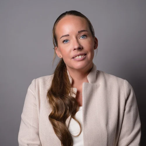 Katie Dipollina - Floor Coverings International — BNI Referral Pros ...