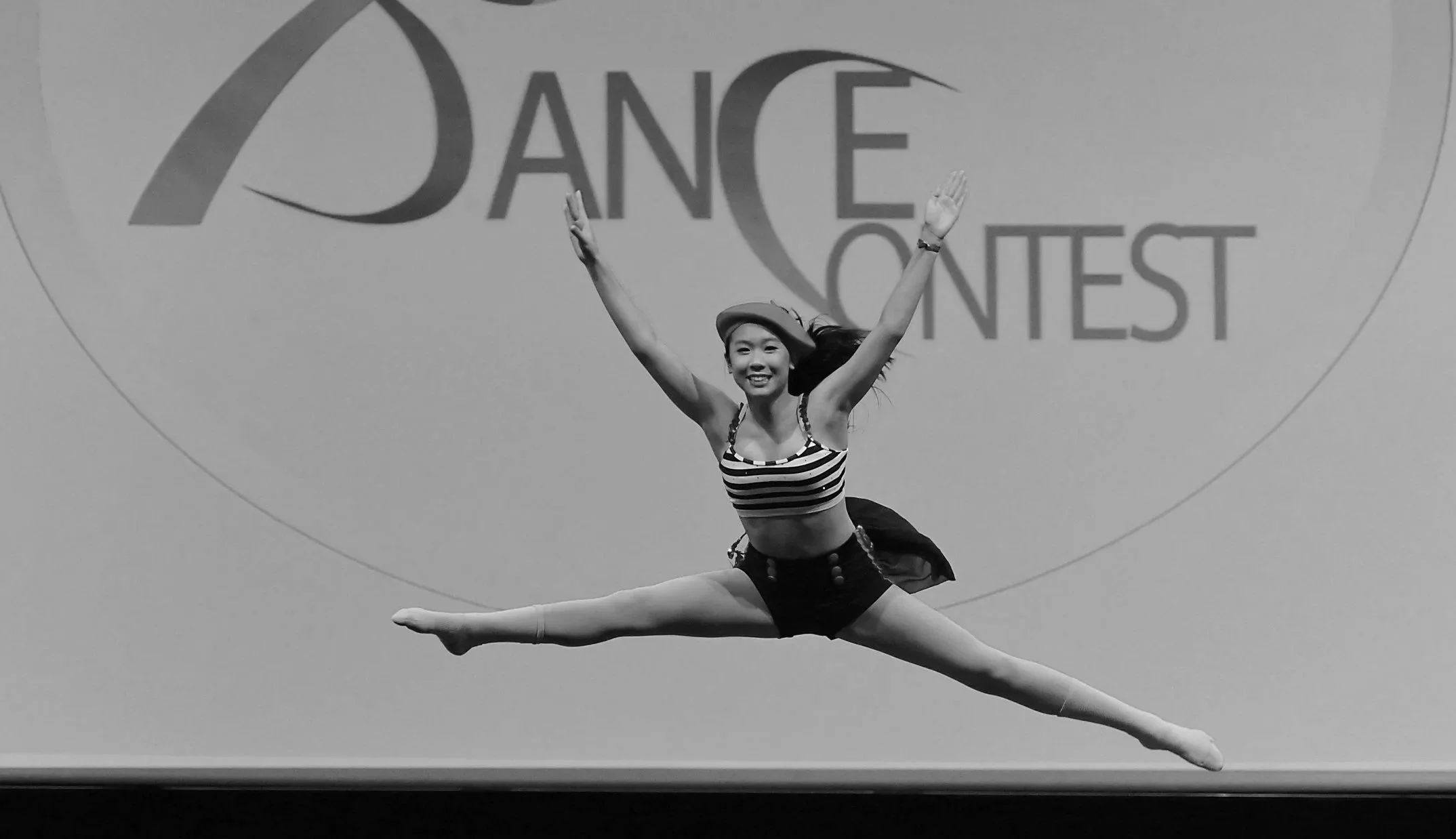 INTERNATIONAL DANCE CONTEST