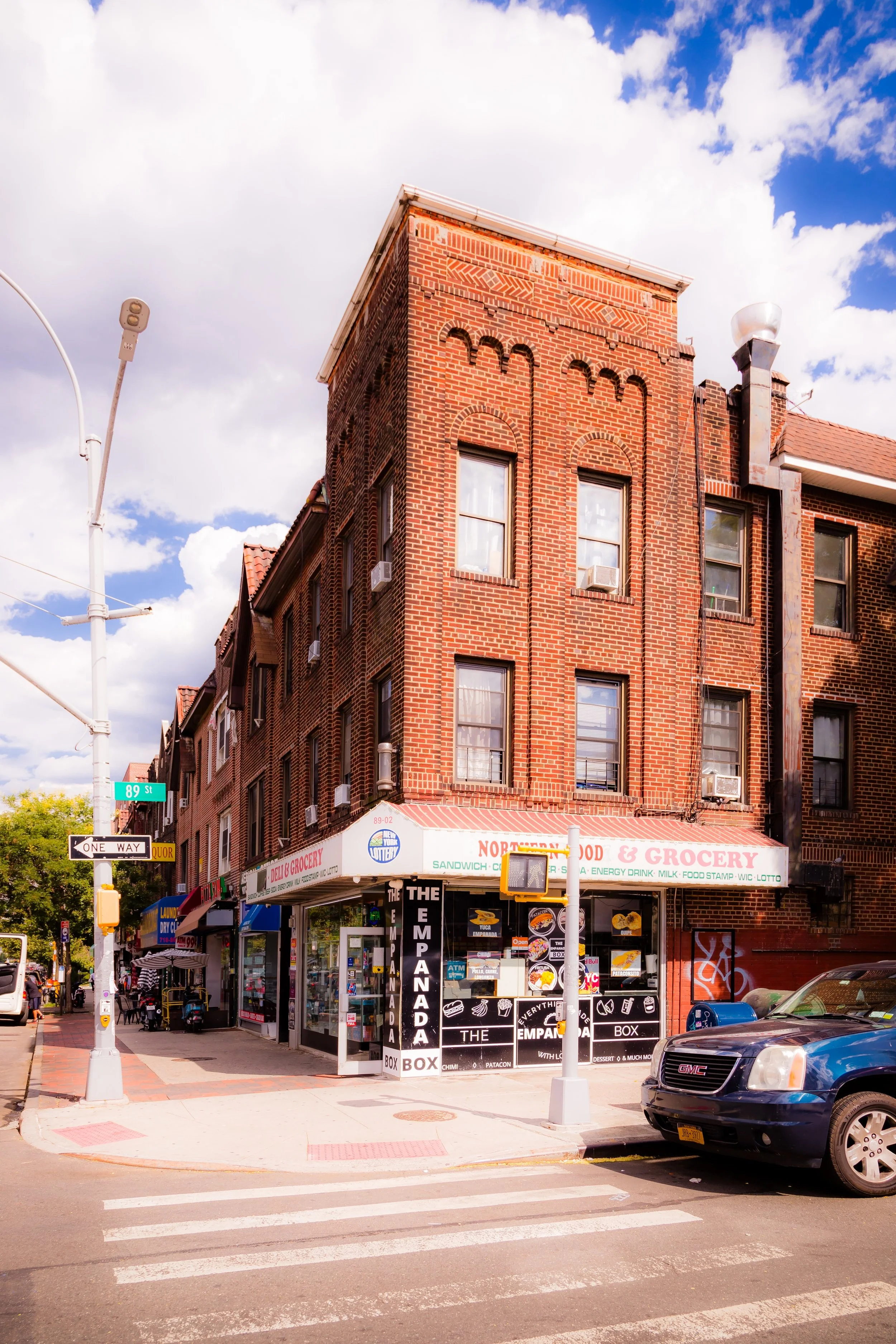 Jackson Heights — CityNeighborhoods.NYC