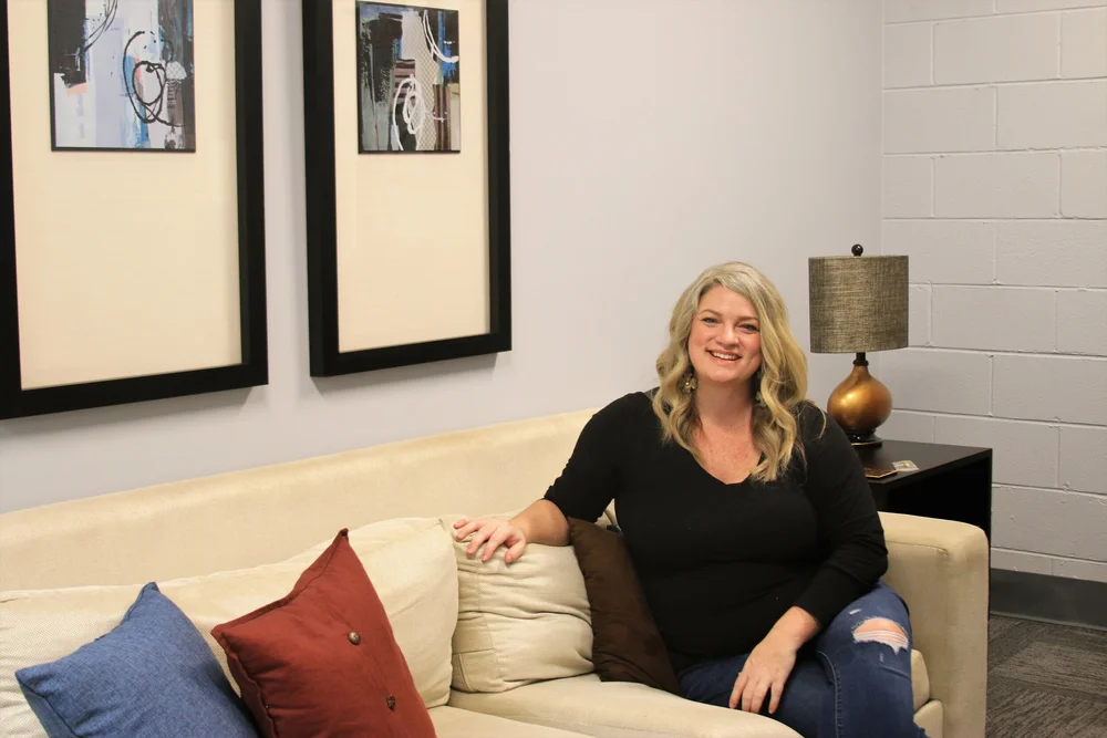 Laura Knox Furfari, LMFT — Midtown Psychotherapy Associates