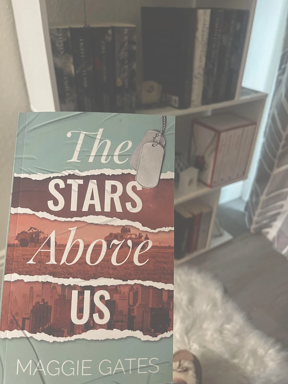 The Stars Above Us by Maggie Gates - Short Summary and Review ...