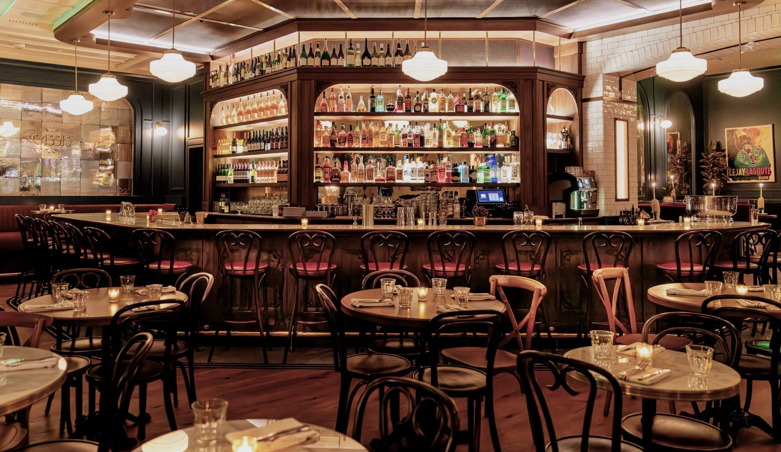 CASSIS — French Bistro & Wine Bar in Milwaukee’s Third Ward