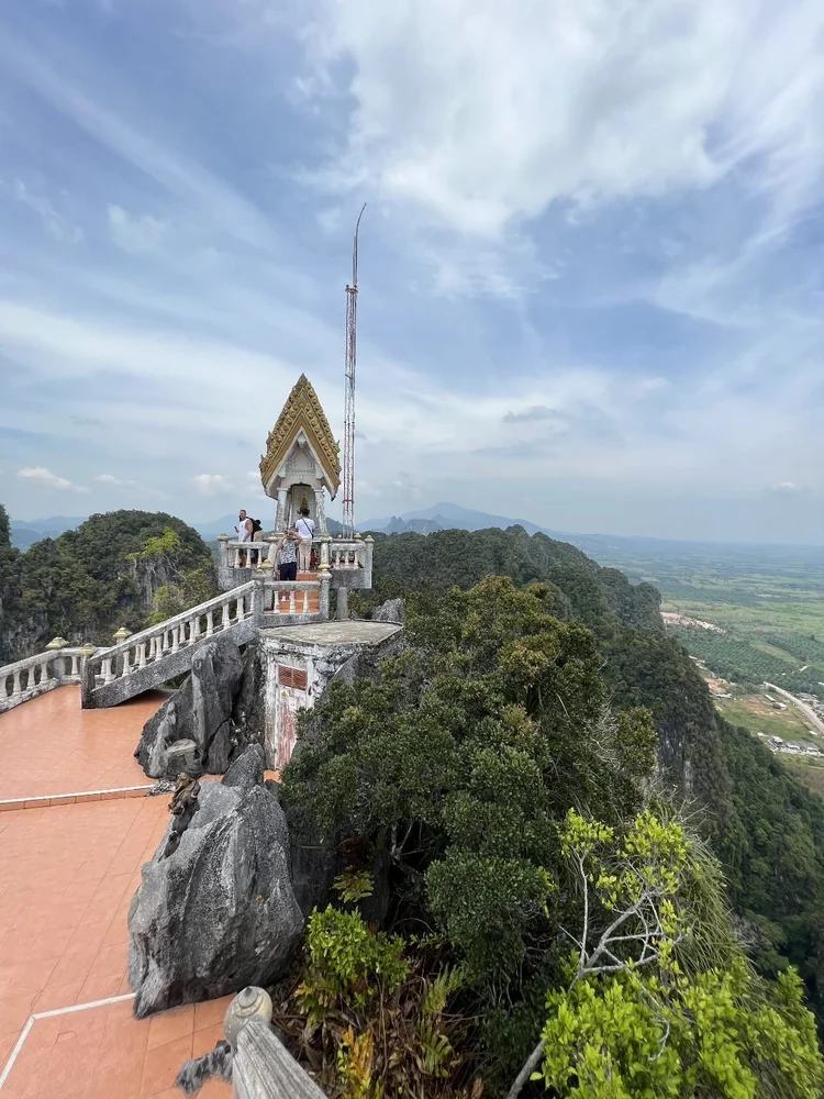 How to Visit Tiger Cave Temple, Krabi: Is the Climb Worth It?