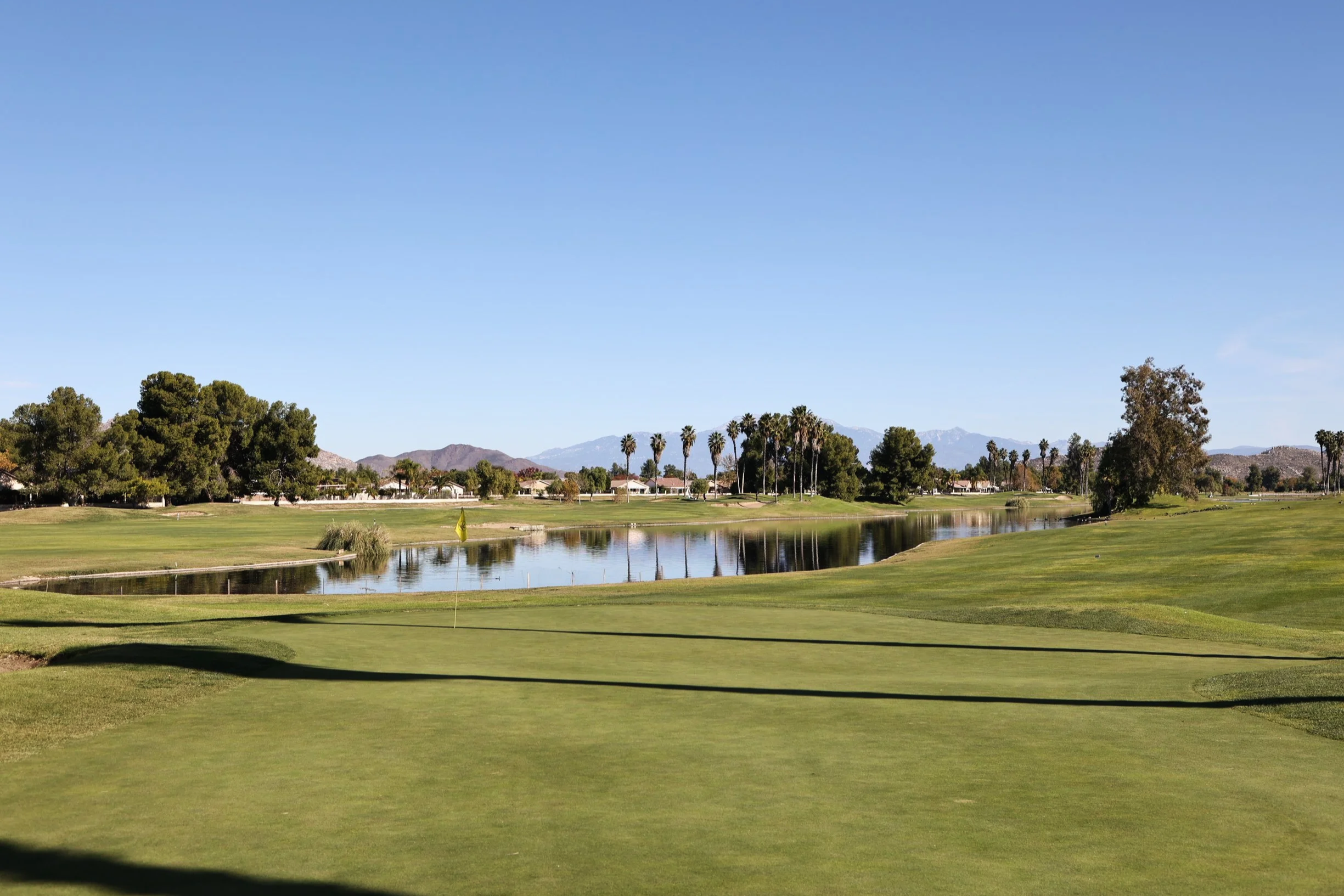 Menifee Lakes Country Club | Book Your Golf Experience Today
