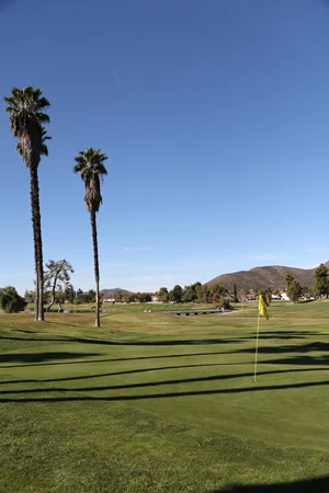 Menifee Lakes Country Club | Book Your Golf Experience Today