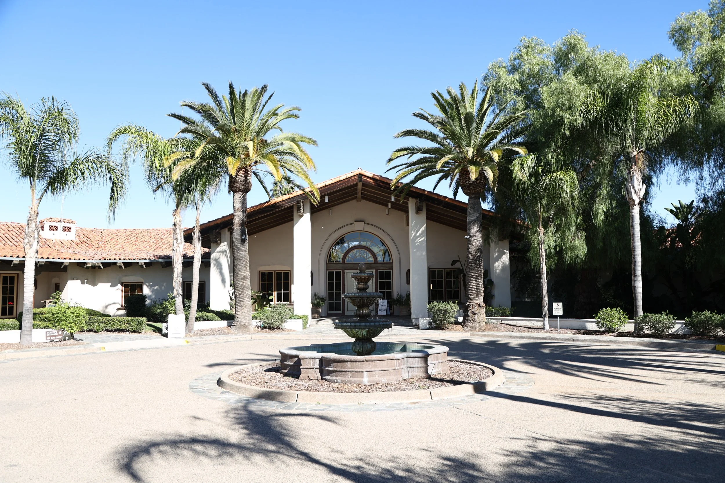 Menifee Lakes Country Club | Book Your Golf Experience Today