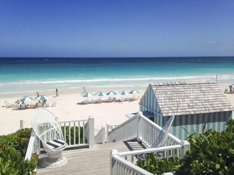Moving to the Bahamas? Which Island: The Exumas vs Harbour Island vs ...